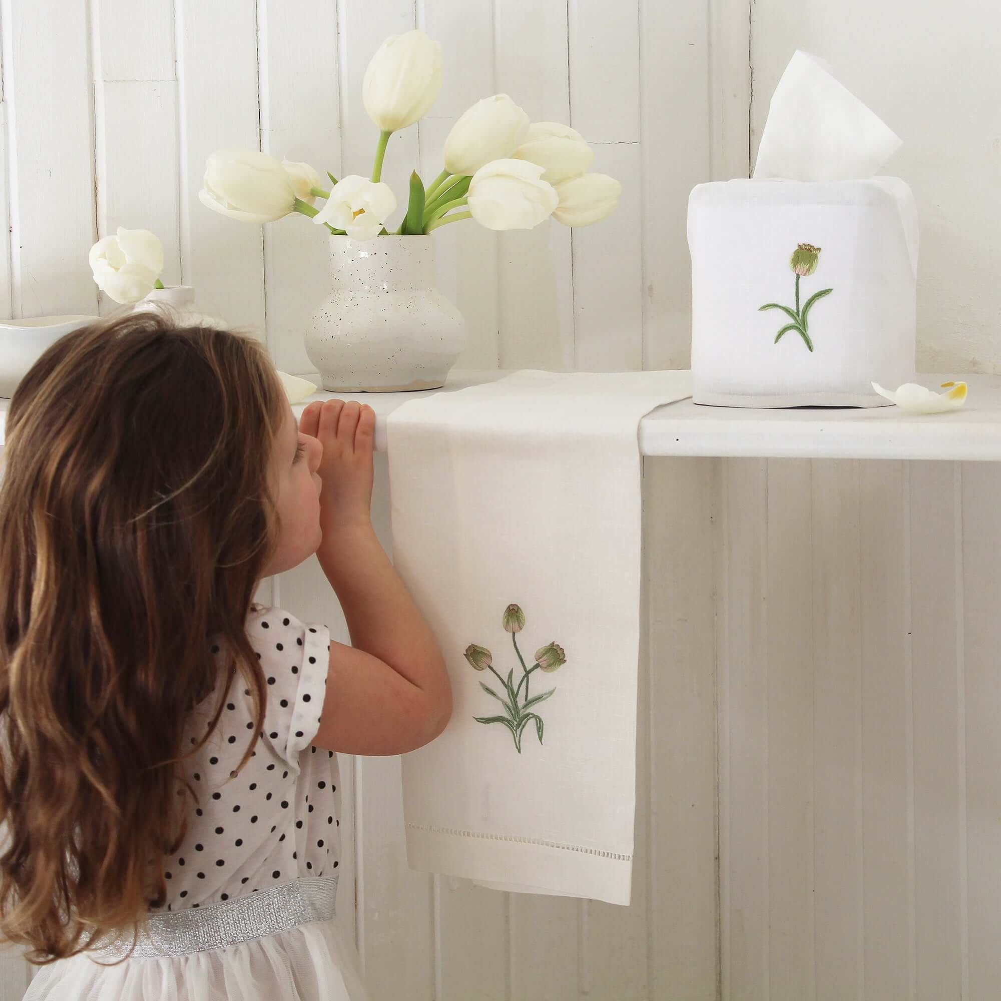 Hand Embroidered Linen Tissue Box Cover - Tulip White – Kimberly House